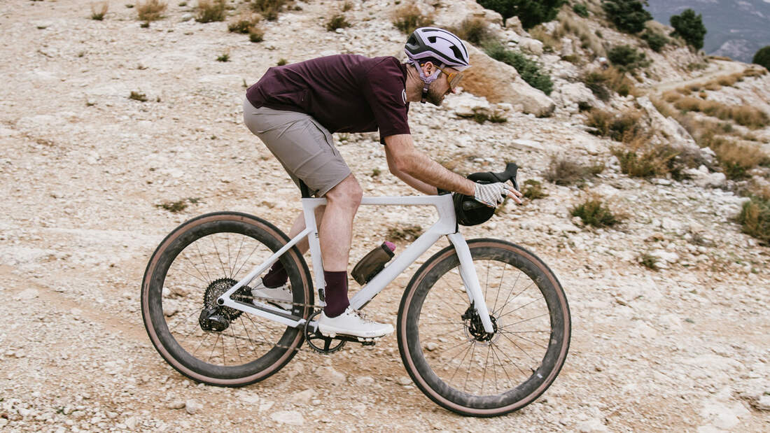 Rose Backroad FF: Neues Race-Gravelbike im Test | bike-x.de