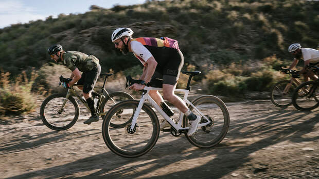 Rose Backroad FF: Neues Race-Gravelbike im Test | bike-x.de