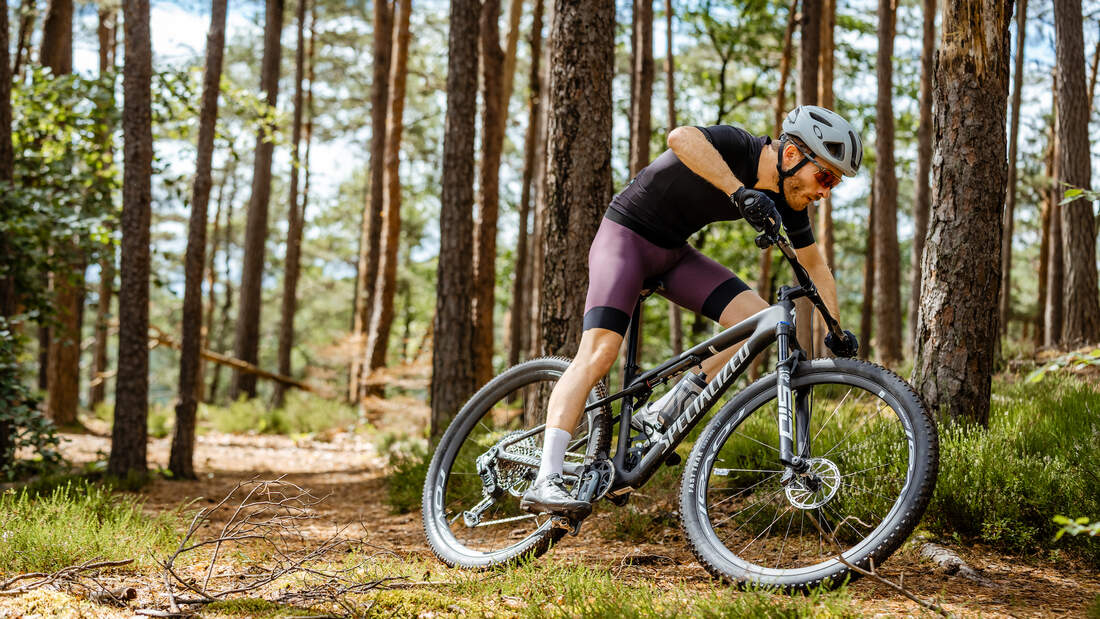 Das sind die besten Mountainbikes 2024! | bike-x.de