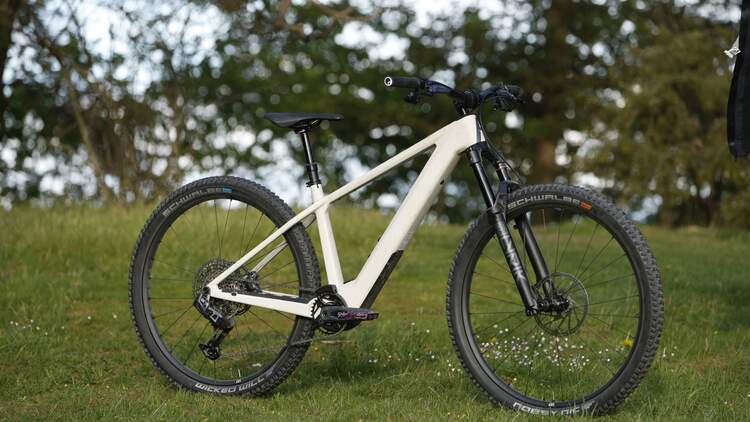 Rose Bonero Plus: Trail-Hardtail mit TQ-Antrieb | bike-x.de